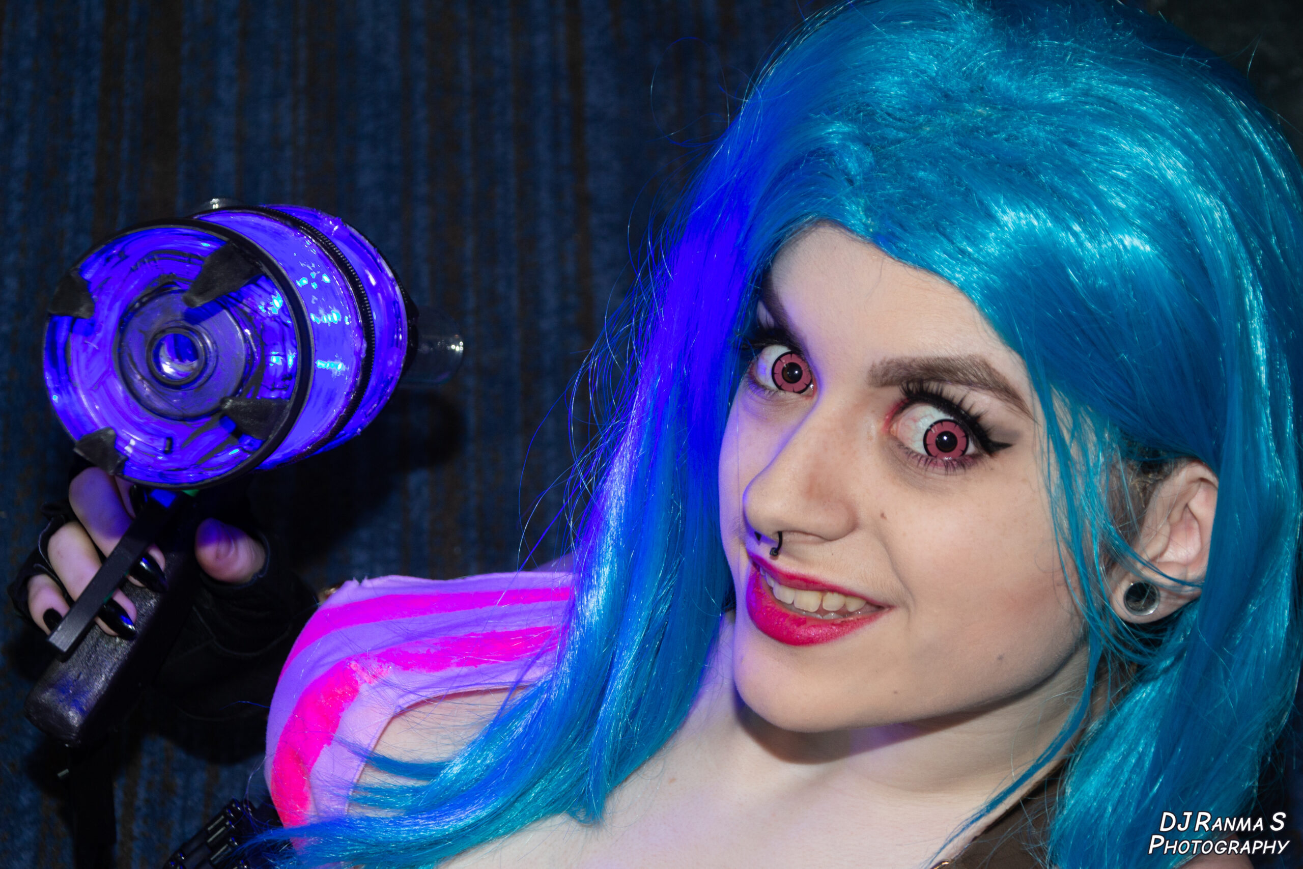 Photoshoot: Jinx, Just a Little Crazy – DJRanmaS.Net!